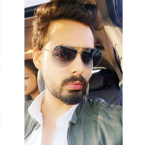 Social Media Influencer Interior Design - IFM Academy Online